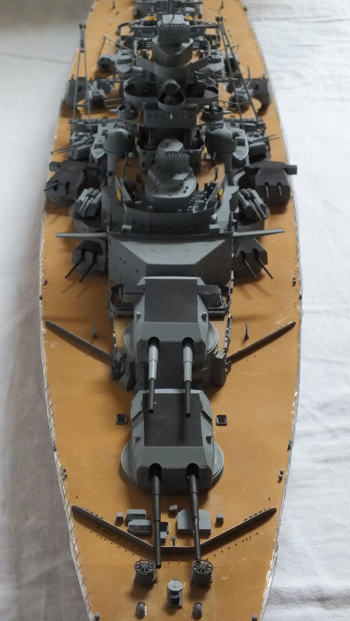 Galerie zur ersten Bismarck in 1:200 – Kurt´s Modellbau Blog